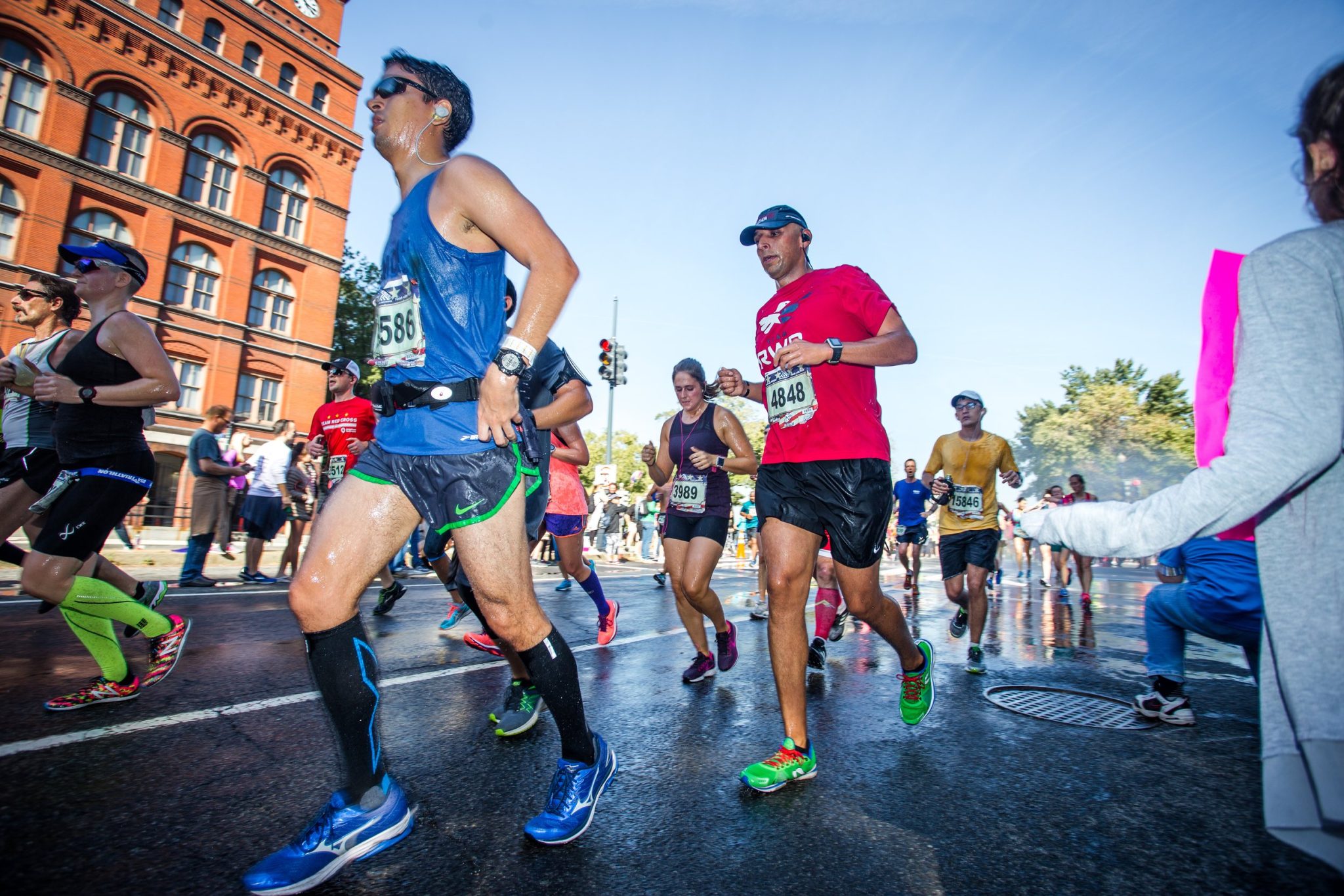 What Shoes are Not Allowed in Races? – Marathoners